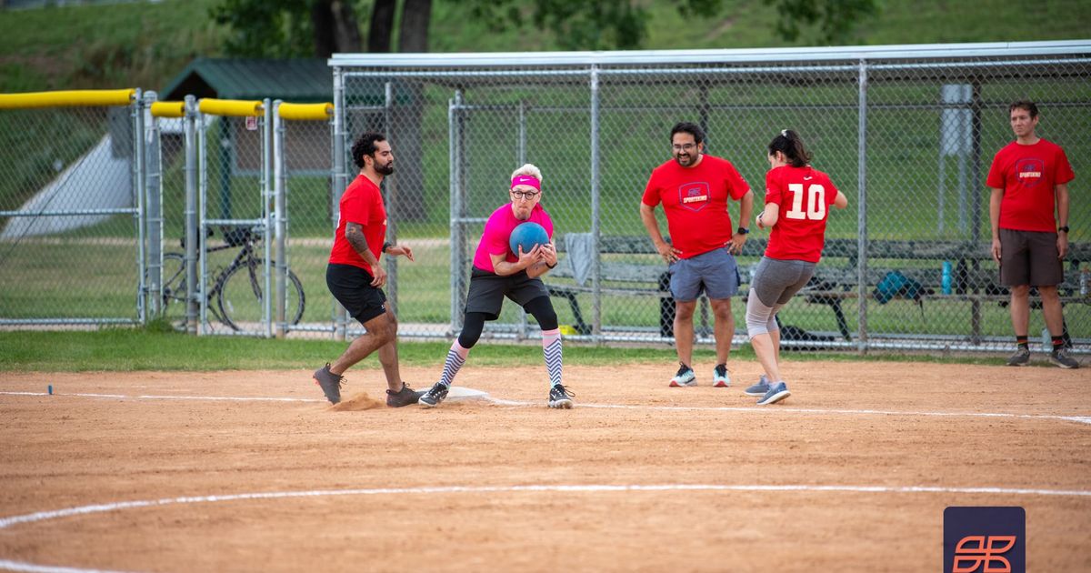 Sit on my base edges Kickelob Ultras 4-2 in Indianapolis kickball